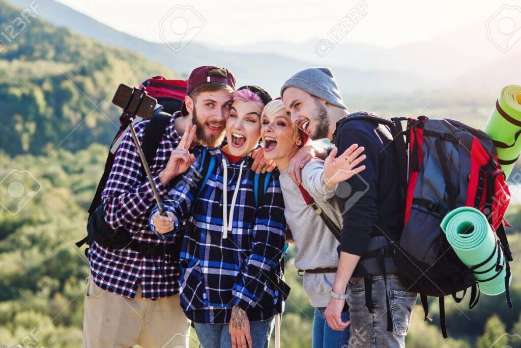 Explora La Magia De Las Frases De Aventuras Con Amigos En Tus Viajes